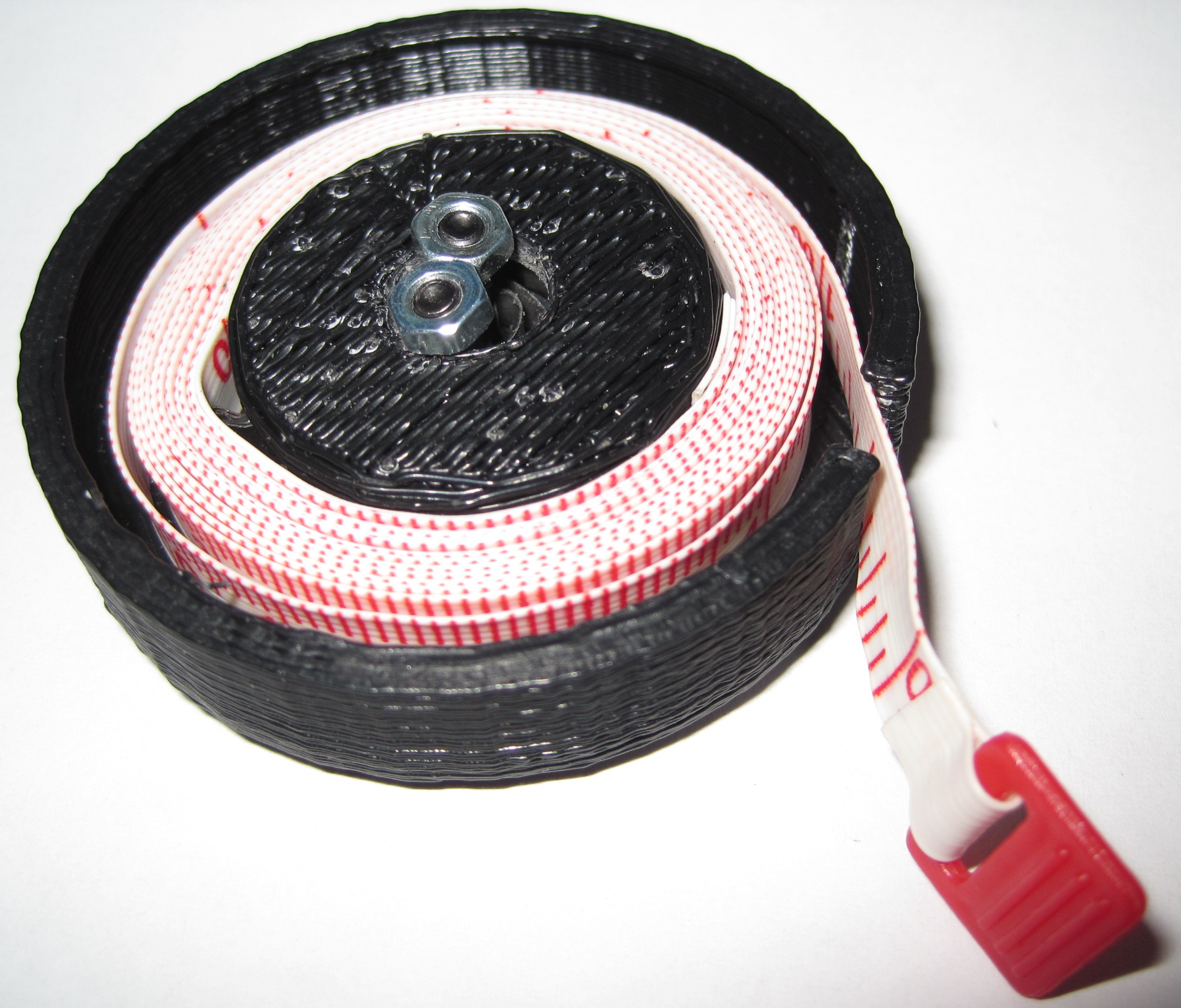 New Print: Retractable Measuring Tape | MakerBlock